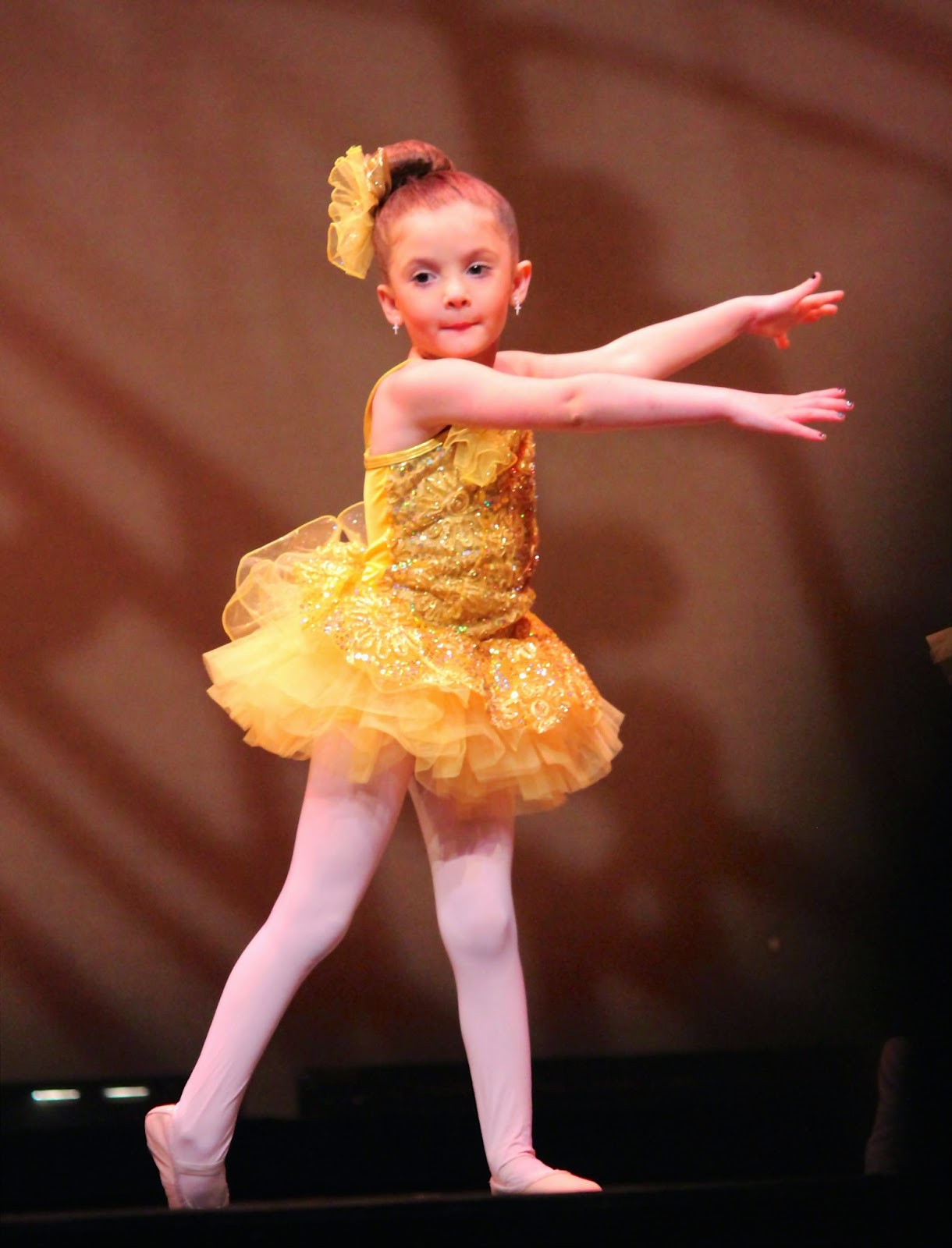 Bolling With 5: Lilah Dances For Jesus!