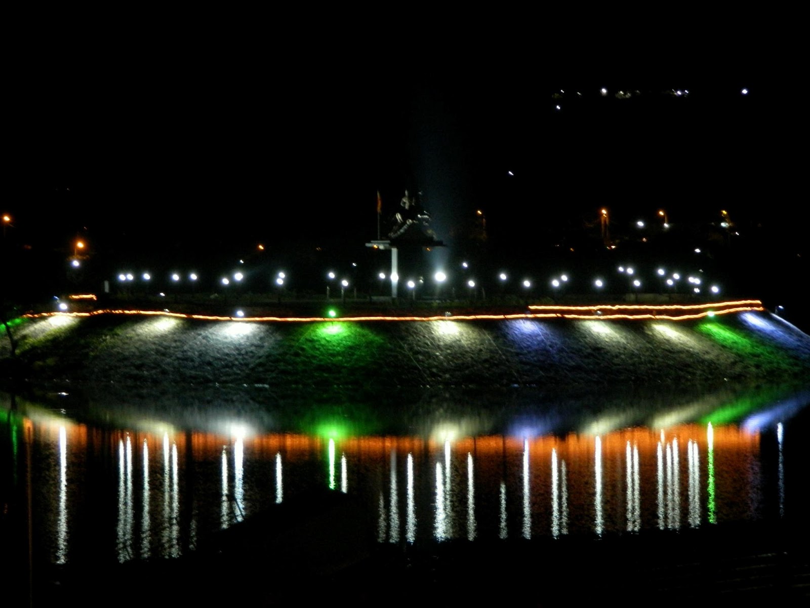 Beauty of Katraj Lake - World Traveller Photography