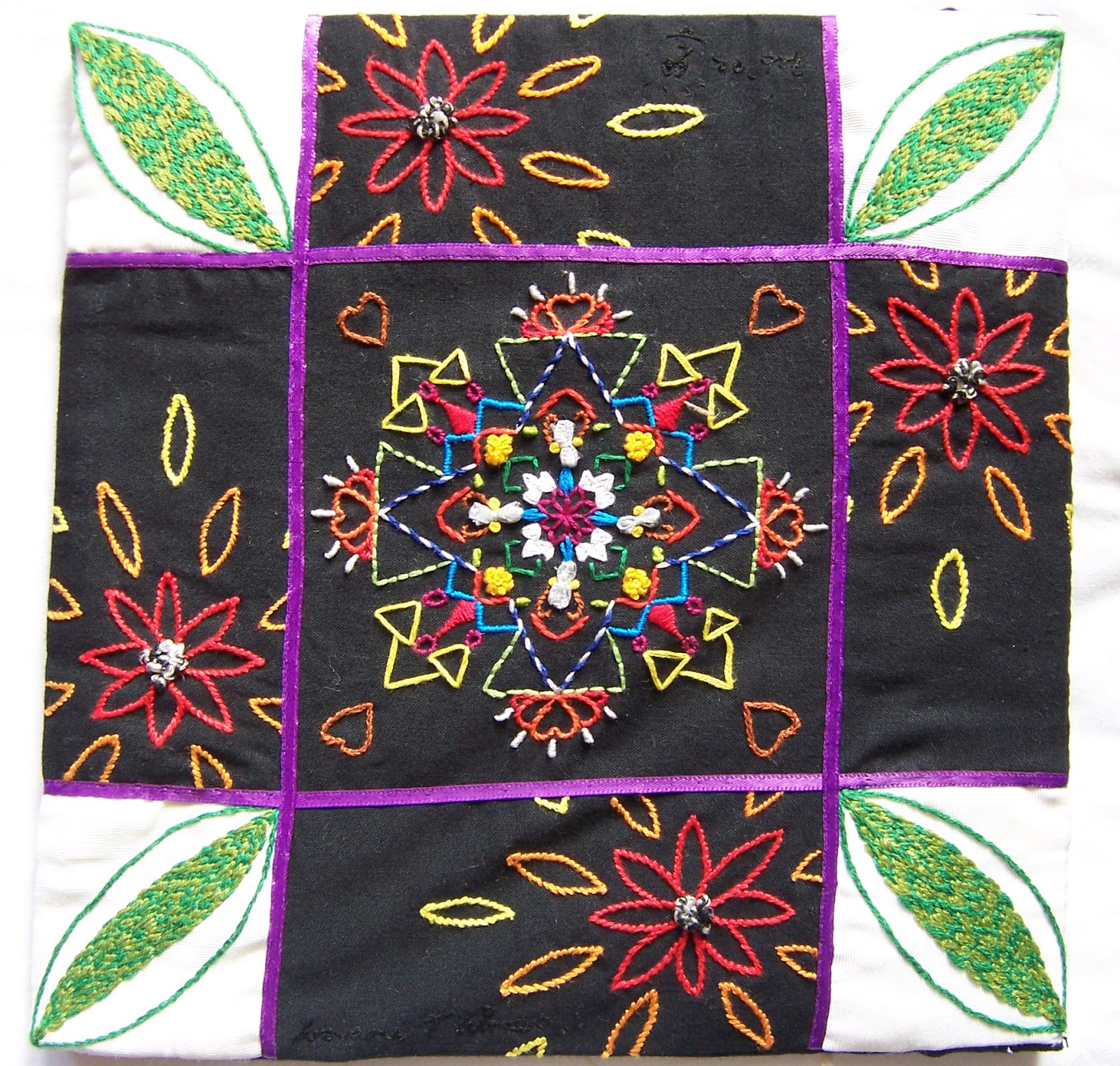 Joanne's Fabric Art: Embroidery: Geometric Flower with Leaves