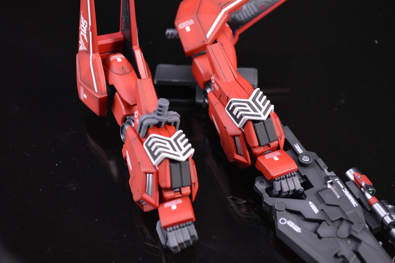 Sneeps Robot Garage: RE 1/100 AMX 107R Rebawoo custom