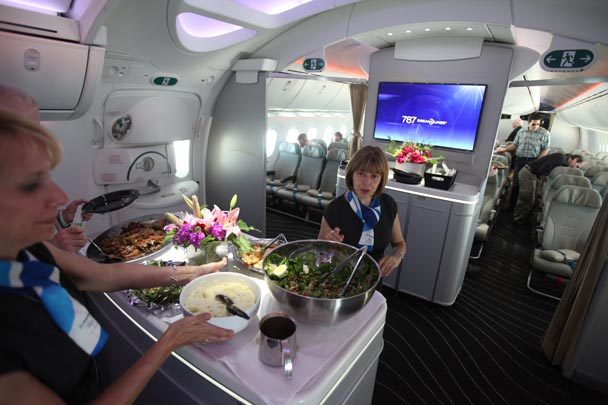 787: Taking a trip on the new Dreamliner