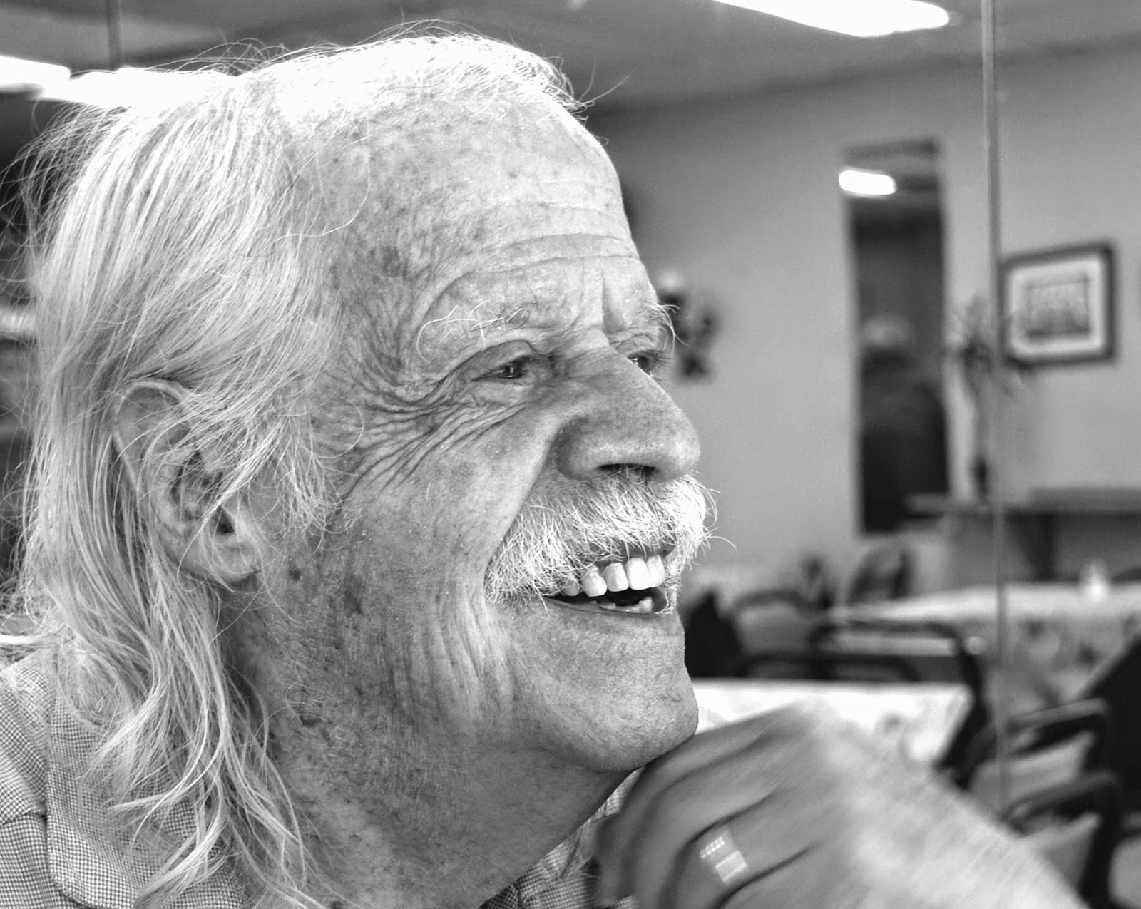 Pueblo Girardota: Alberto Aguirre o el arte de disentir: un libro