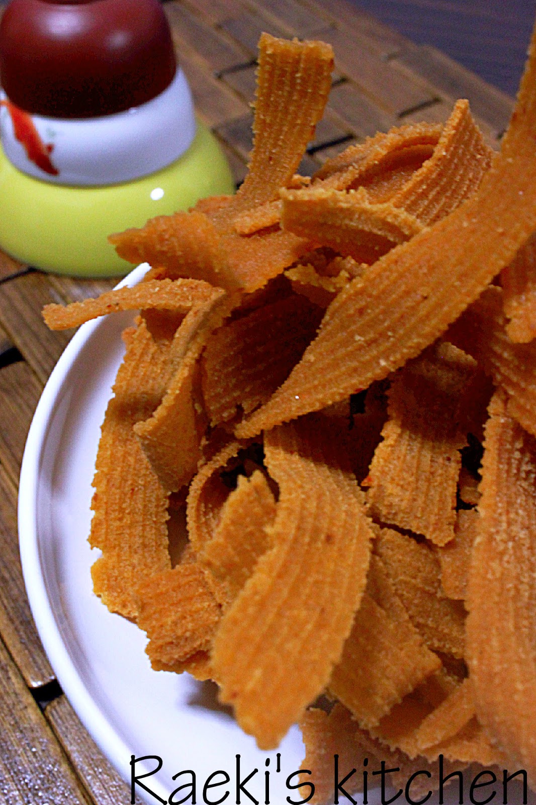 Raeki's Kitchen: Ola Pakoda / Ribbon Pakoda