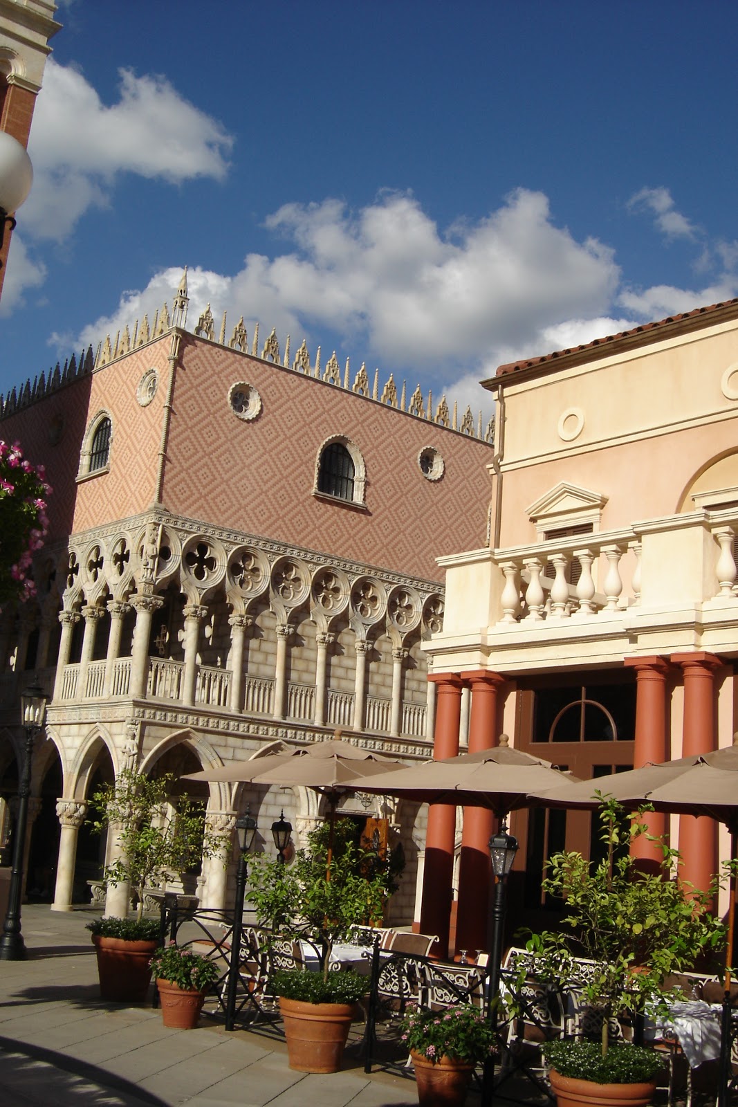 Disney Vacation Kingdom: Doge's Palace Part One