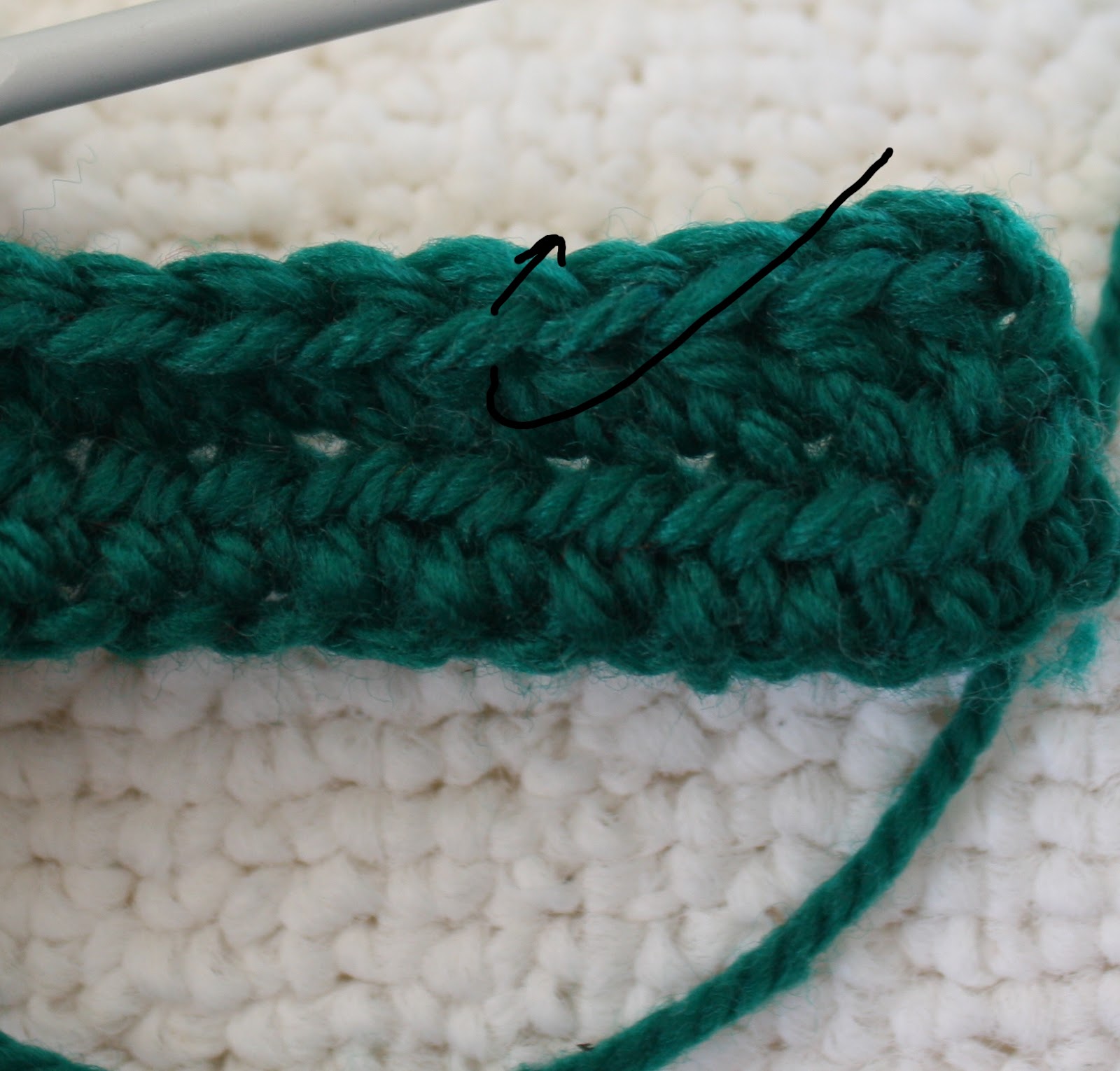 How To Crochet a Heart: Back loops and front loops!
