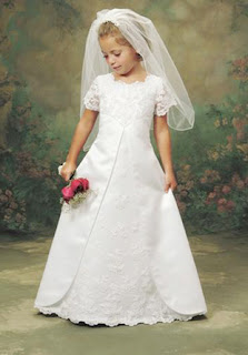 Bride-In-Dream: A Mini Bride's Dress for Flower Girl