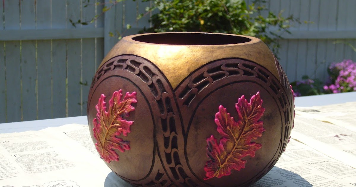 Adventures of an ADHD Artisan: Adventures with Gourds-Using texture medium