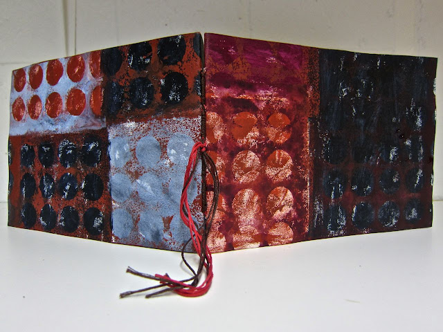 + sophie munns : visual eclectica + : NEW: offering artist books for ...