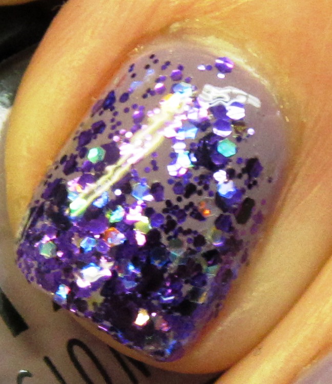 GETCHA NAILS DID: PURPLE LOOSE GLITTER GRADIENT