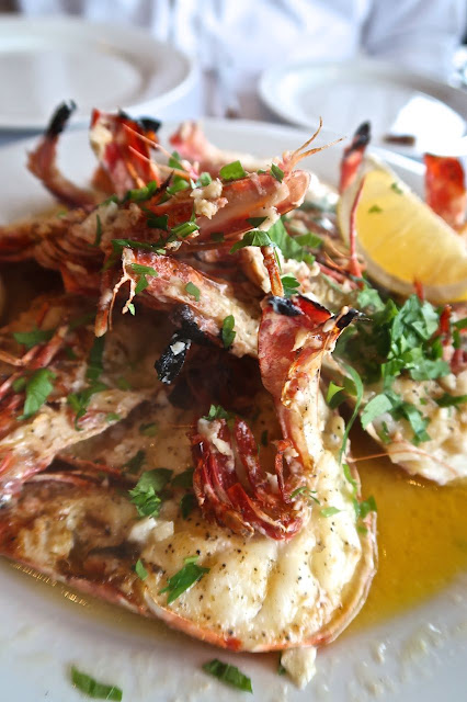 Scrumpdillyicious: Churrasqueira Martins: Superb Portuguese Seafood