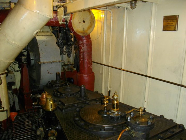 Don Christos värld: Med Ångaren Bohuslän genom Sotekanalen