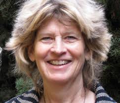 MUJERES AL BORDE DE UN ATAQUE DE NERVIOS: ALICE ECHOLS