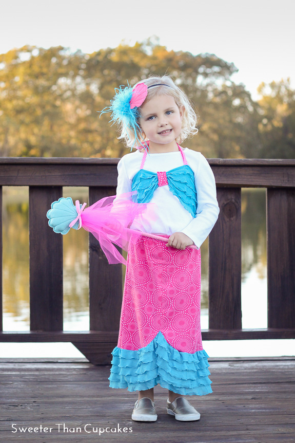 Sweeter Than Cupcakes: Super Simple Mermaid Costume
