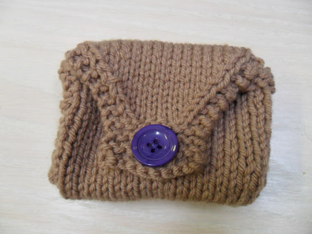 Fawn in BC: Knitted Pouch - My Very First Knitting Project