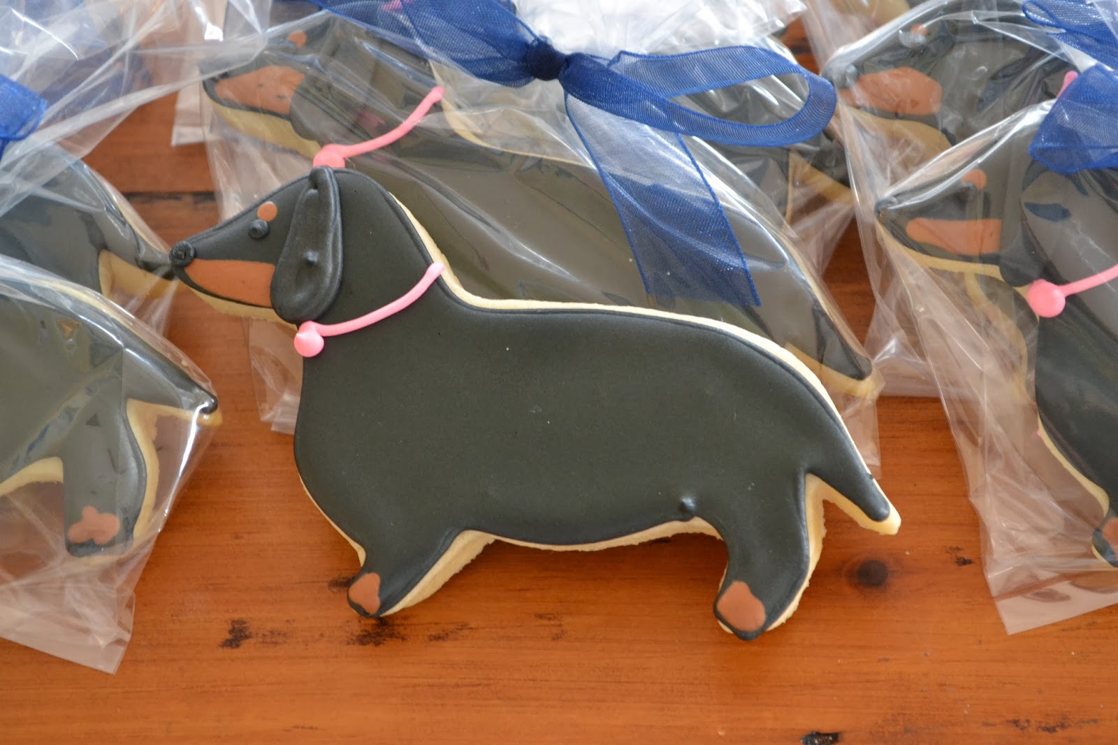 jackandy cookies: Dachshund Cookie Favors