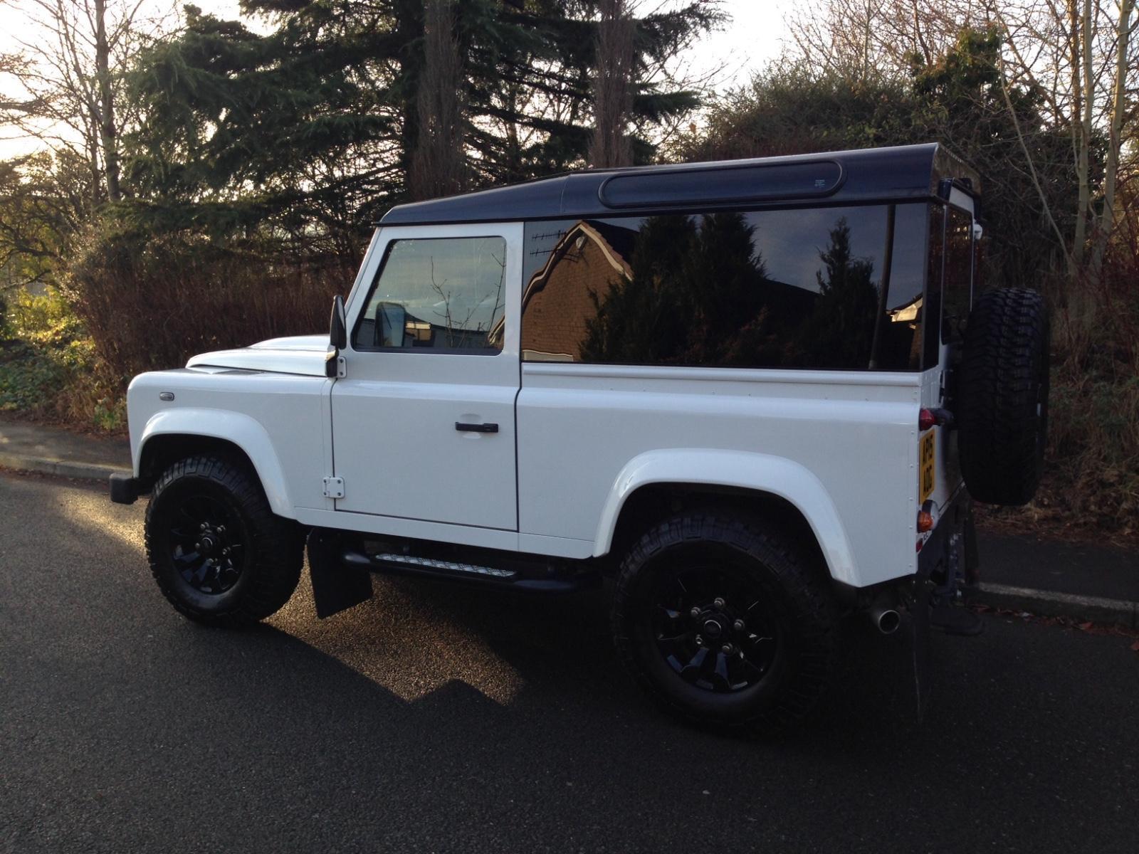 Landrover Defender: 2015 15 reg,Land Rover 90 Defender 2.2TD XS black ...