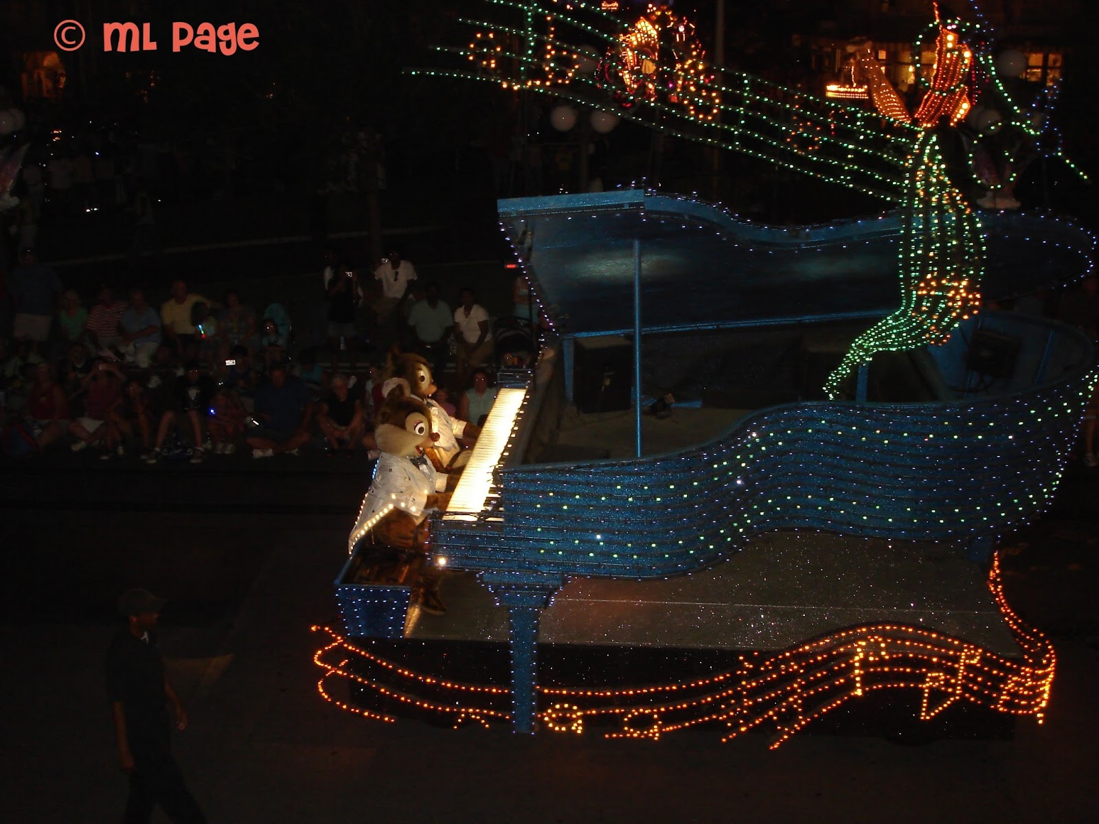 Picturing Disney: Spectromagic!