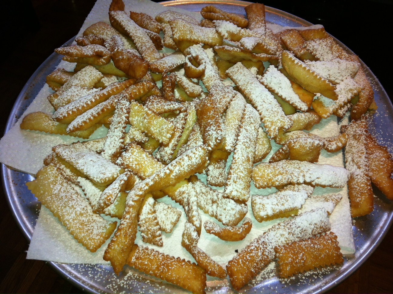 Live * Laugh * Eat: Chiacchiere (Italian Ribbon Cookies)