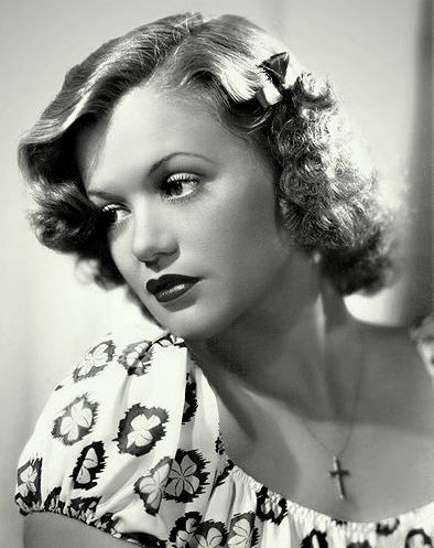 My Love Of Old Hollywood: Simone Simon (1910-2005)