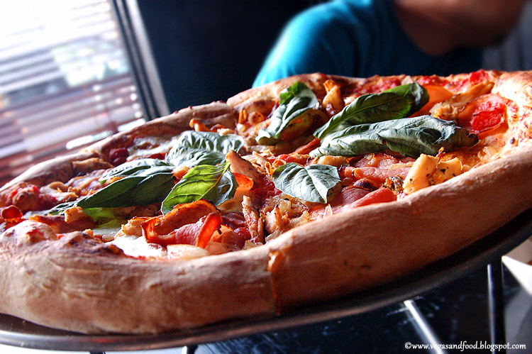 Lucifers Pizza - Los Feliz - Vegas and Food