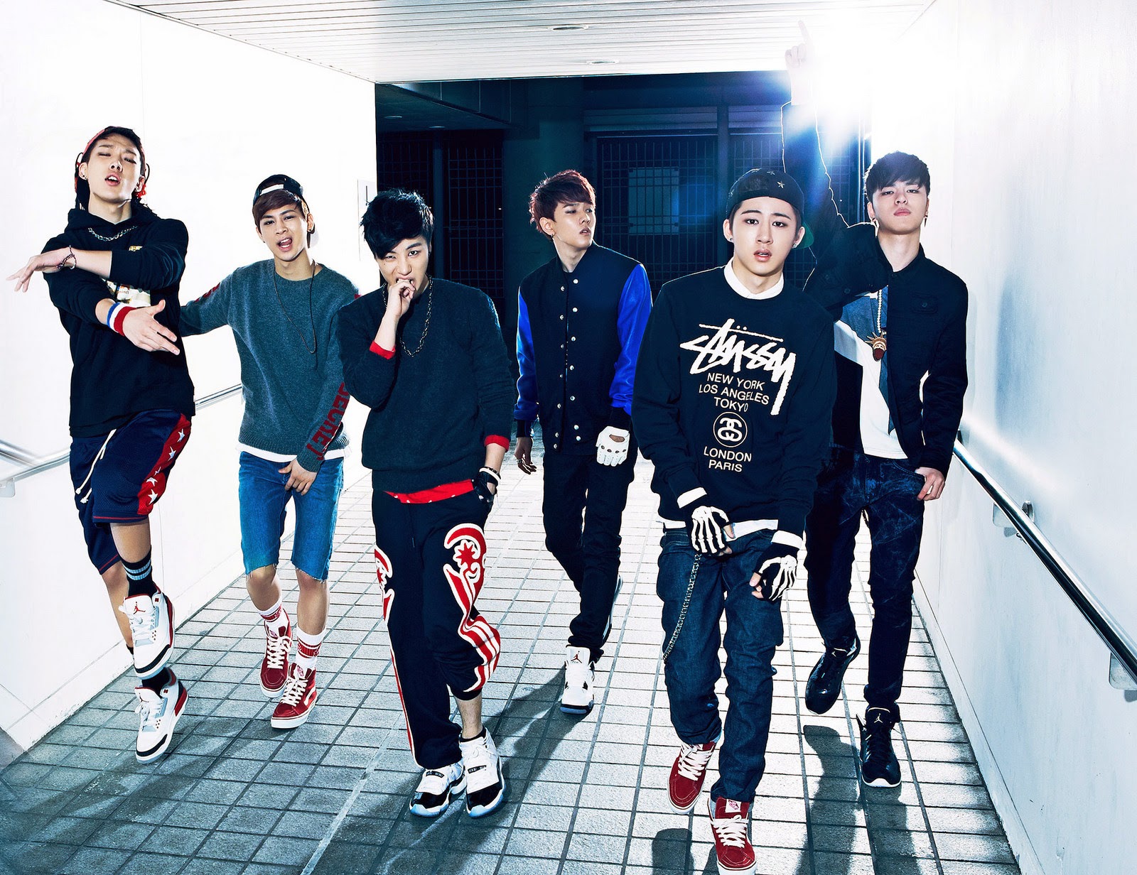 My Asian World: iKON El debut del año