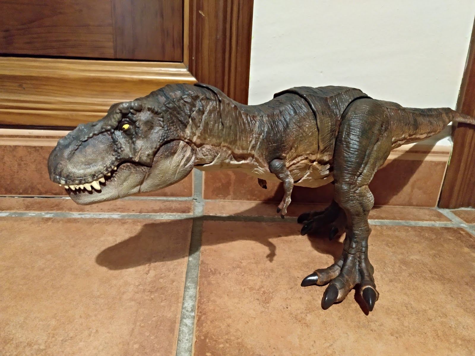 El Blog de Bahia: Re Repaint: T.Rex "Rexy" Jurassic World Fallen ...