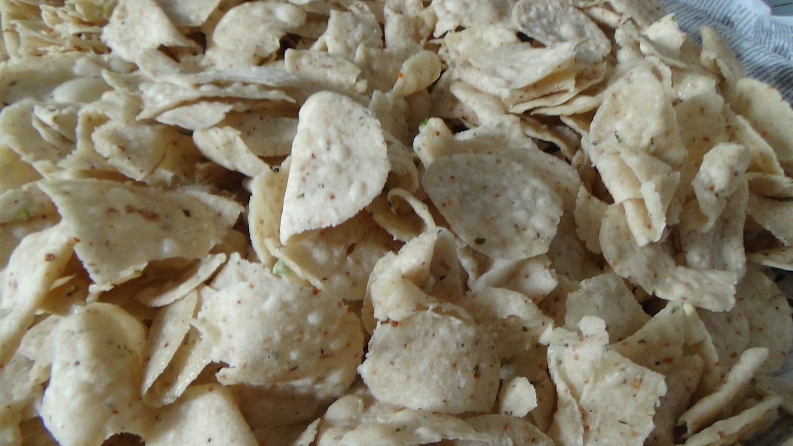 Keripik Amang: MENGENAL KERIPIK CIRENG