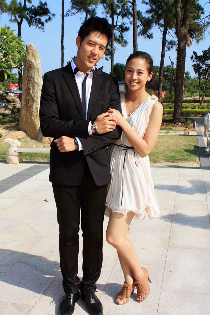 SuPer StaRs: Sweetie couple Gui Gui and George Hu in 'Summer Love' drama