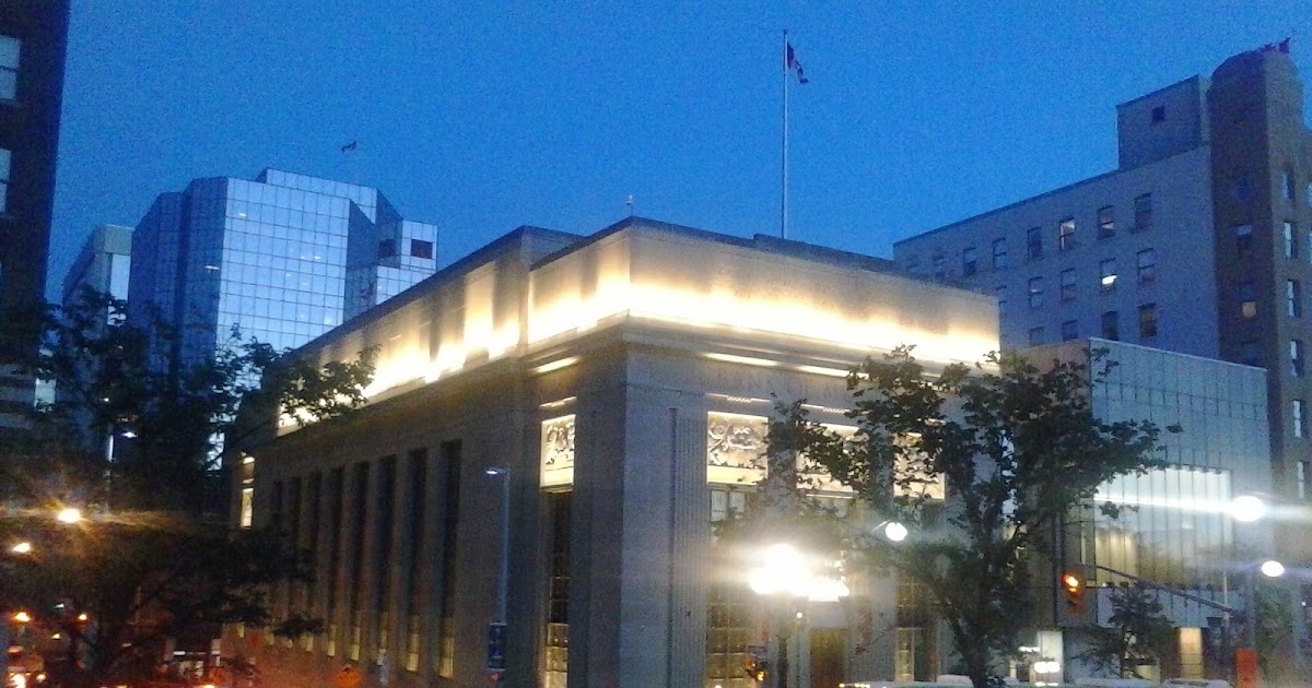 Ottawa Daily Photo: Evening And The Macdonald Building