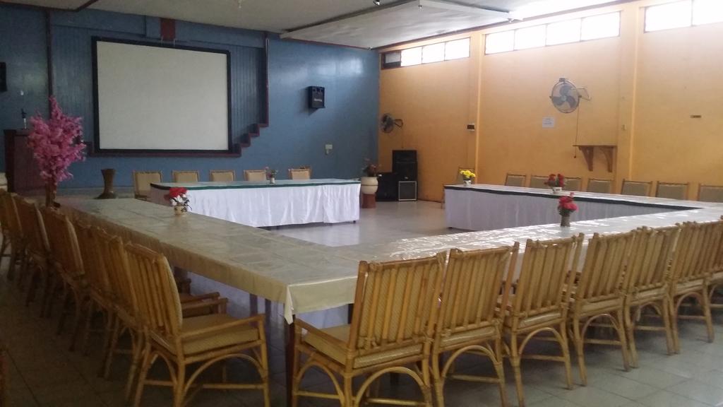 Rindu Alam Hotel | Jungle Trekking To Bukit Lawang