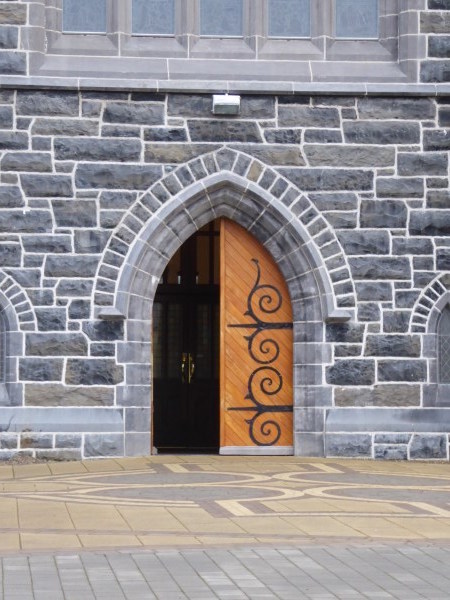 Listowel Connection: St. John's Ballybunion, beggars and daffodils in bud