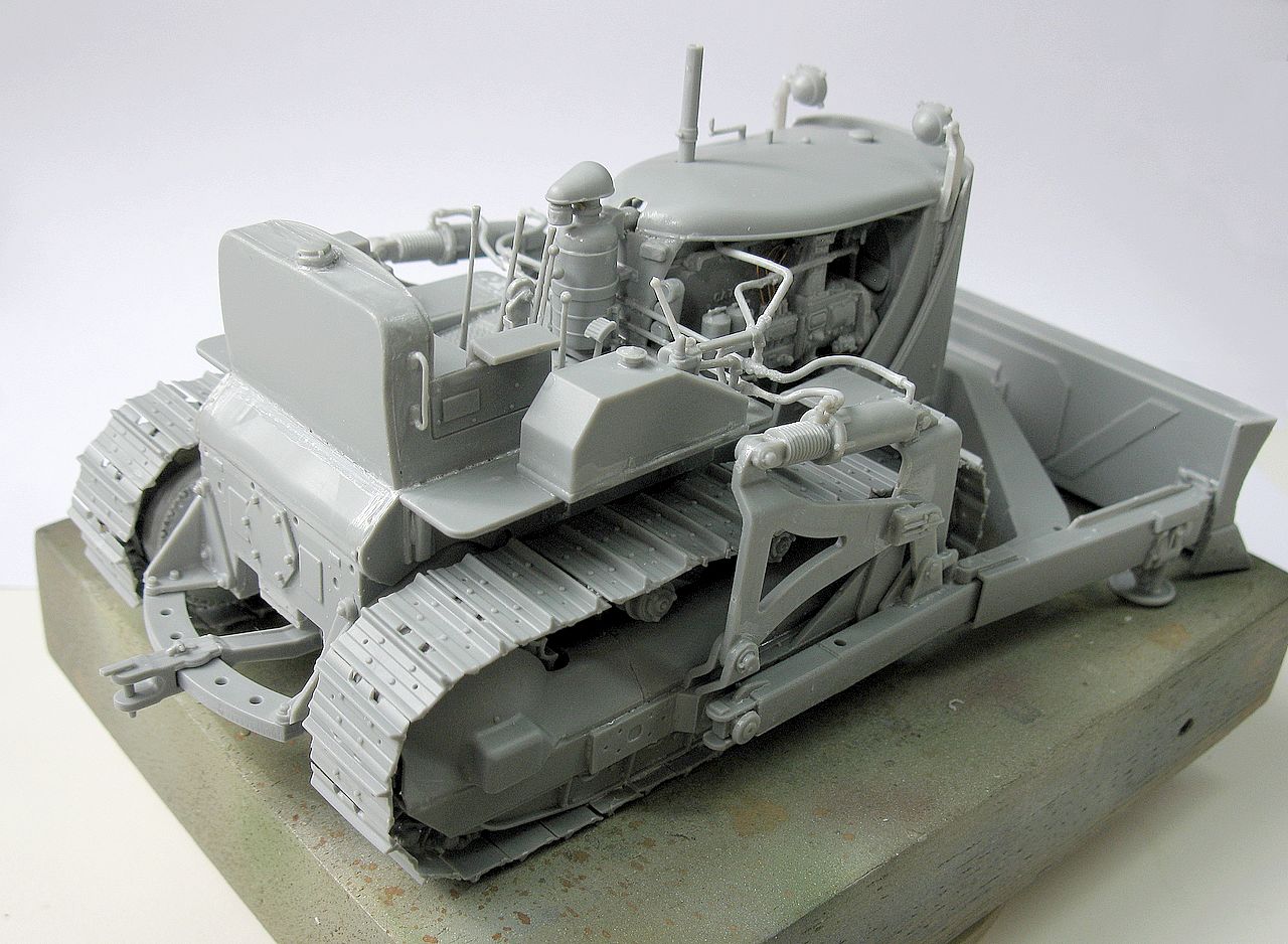 Panzerserra Bunker- Military Scale Models in 1/35 scale: Caterpillar D7 ...