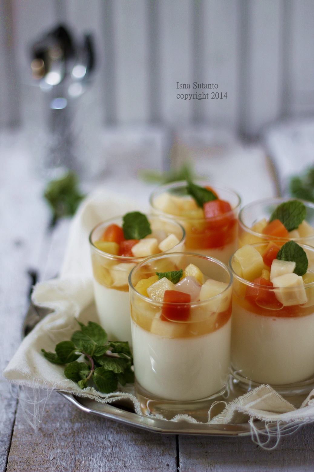 Coba-Coba Yuk.....: PUDING SUSU SAUS COCKTAIL