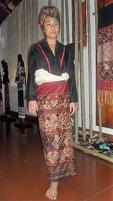 FolkCostume&Embroidery: Overview of the costumes of the Tai Peoples, part 1