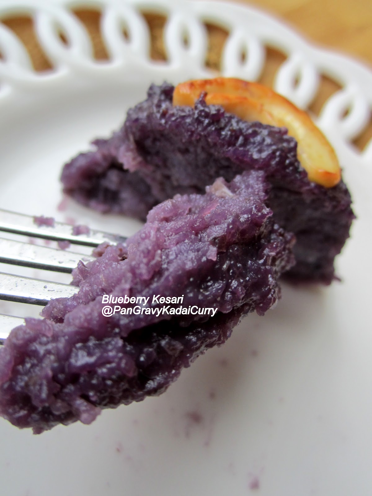 Pan Gravy Kadai Curry: Fruit Kesari - Blueberry Kesari