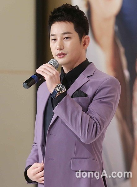 Park Shi Hoo Revealed To Have Cleaned Out People From His Life After His Sex Scandal