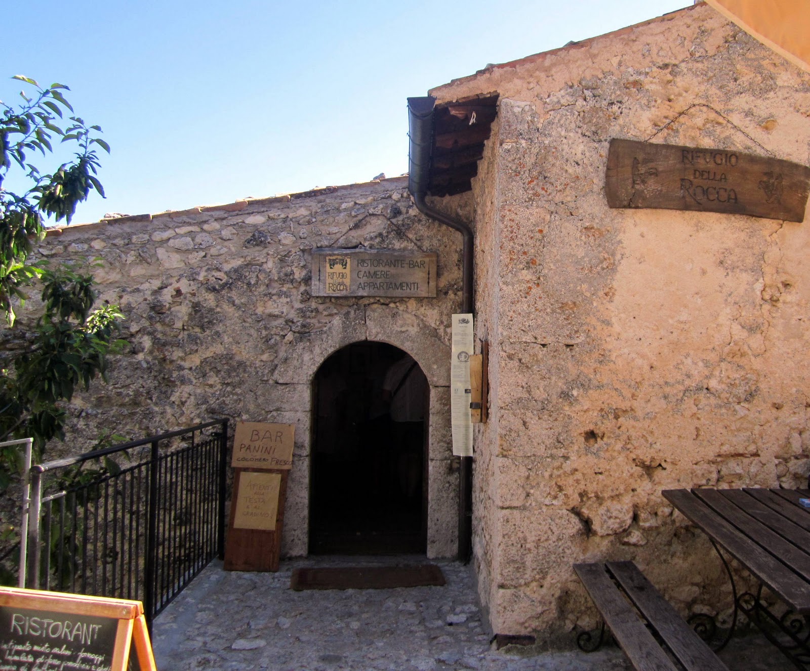 Enchanting Italy: The Magic of the Rocca Calascio