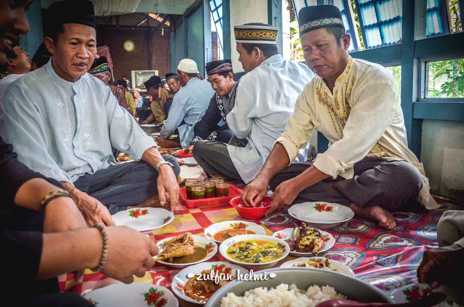 Saprahan, Eating Tradition In Sambas