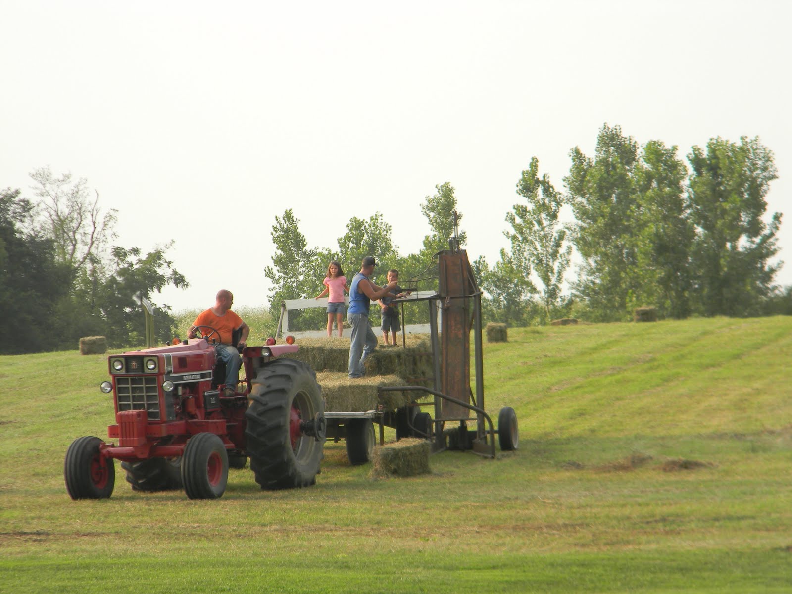 BJ Boender Family: Baling Hay