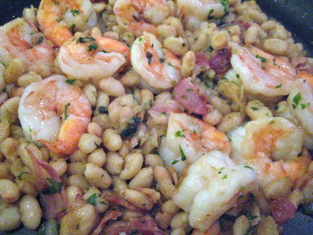 "So what are you making for dinner?": Gamberi Coi Fagioli, Shrimp and Beans
