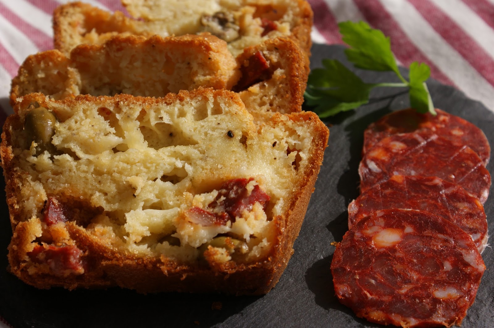 Afternoon Tea: Cake chorizo olives Etorki