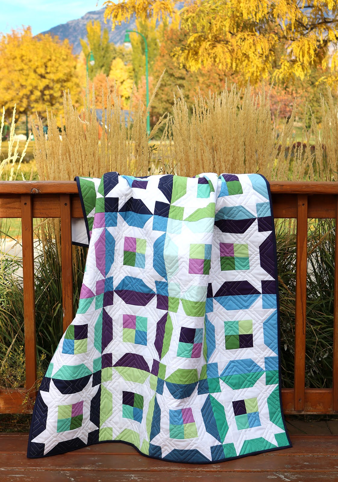 A Bright Corner: New Quilt Patterns - Little Miss and Sincerely