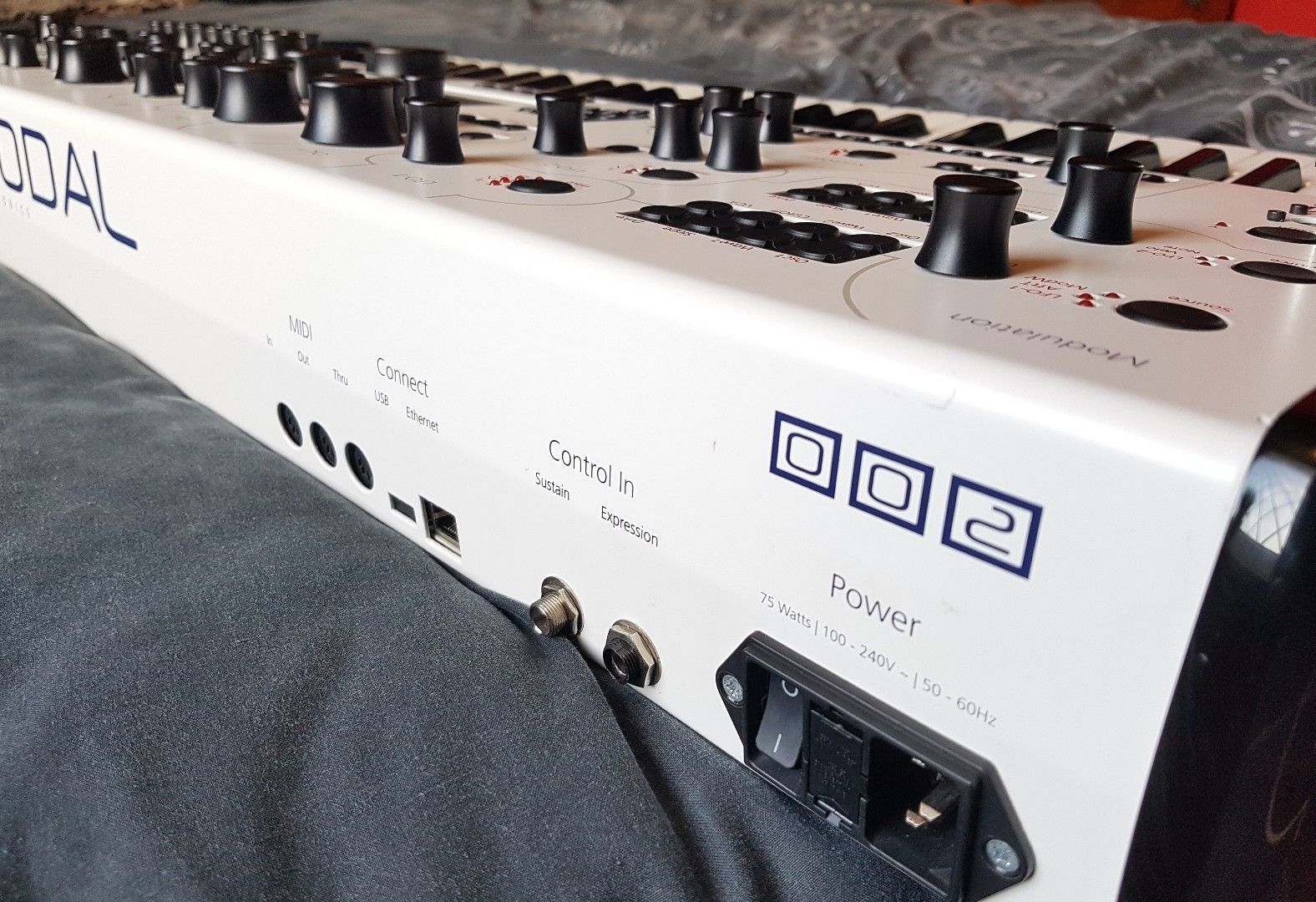 MATRIXSYNTH: modal electronics 002 synthesizer w/ original box