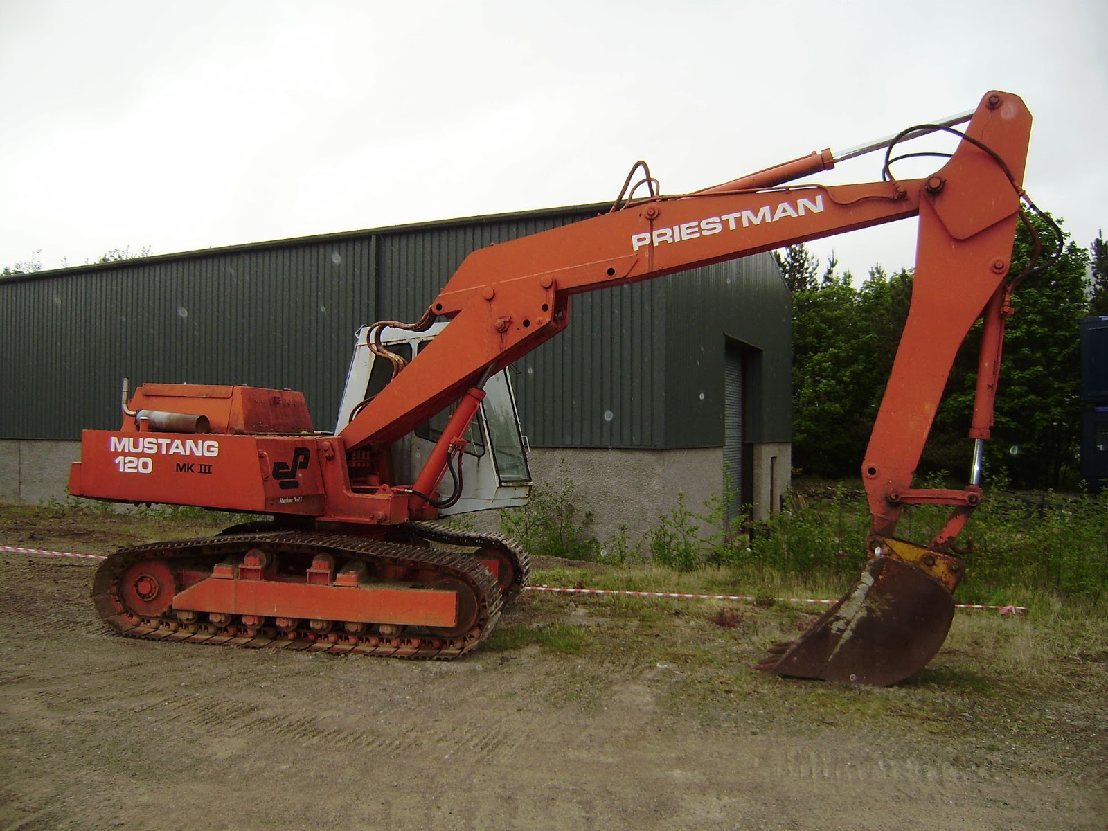 Maarakennus koneita.: Priestman Excavators