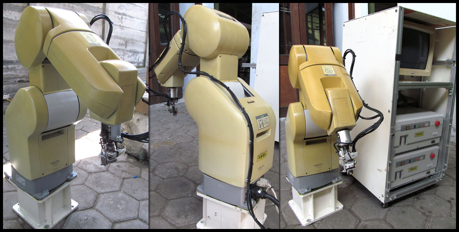2nd MACHINE: Industrial robot 5 axis, 3kg payload capacity(RV-E3J ...
