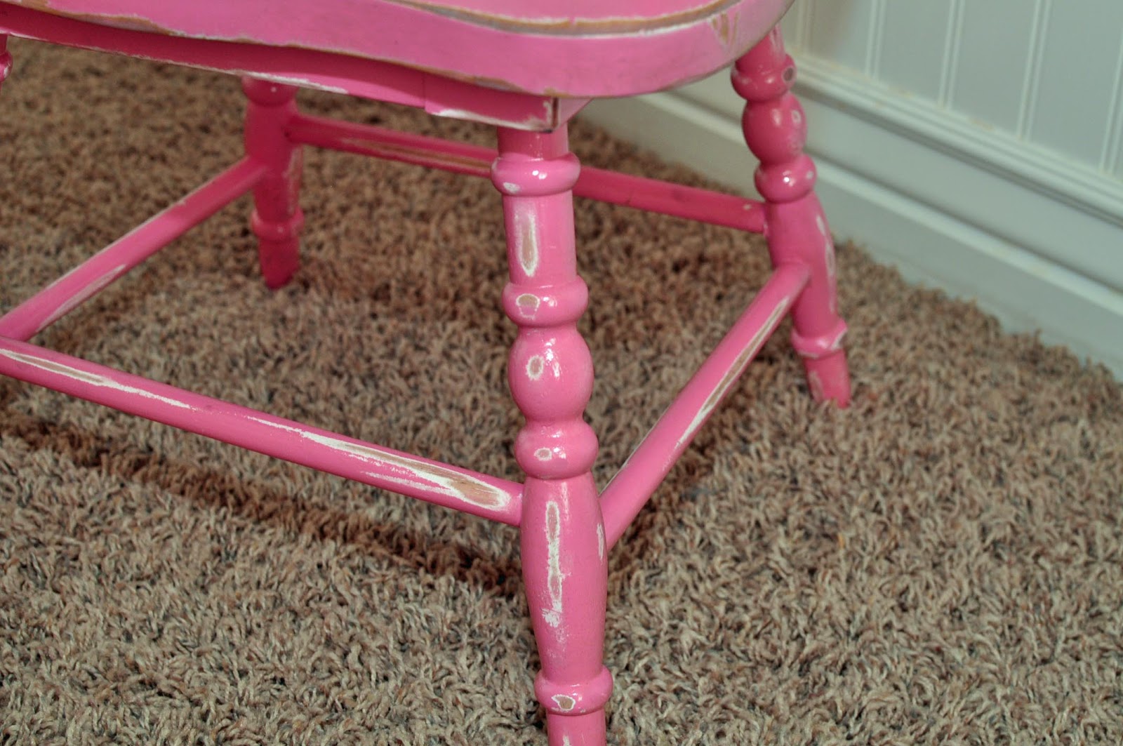 {Cleverly Crafty}: {Little} Pink Chair