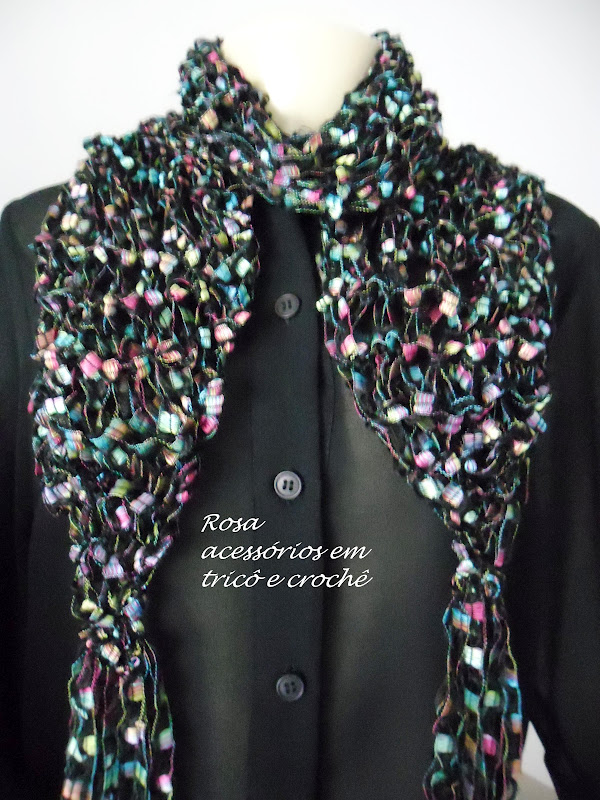 Rosa acessórios em tricô & crochê: Cachecol preto colorido