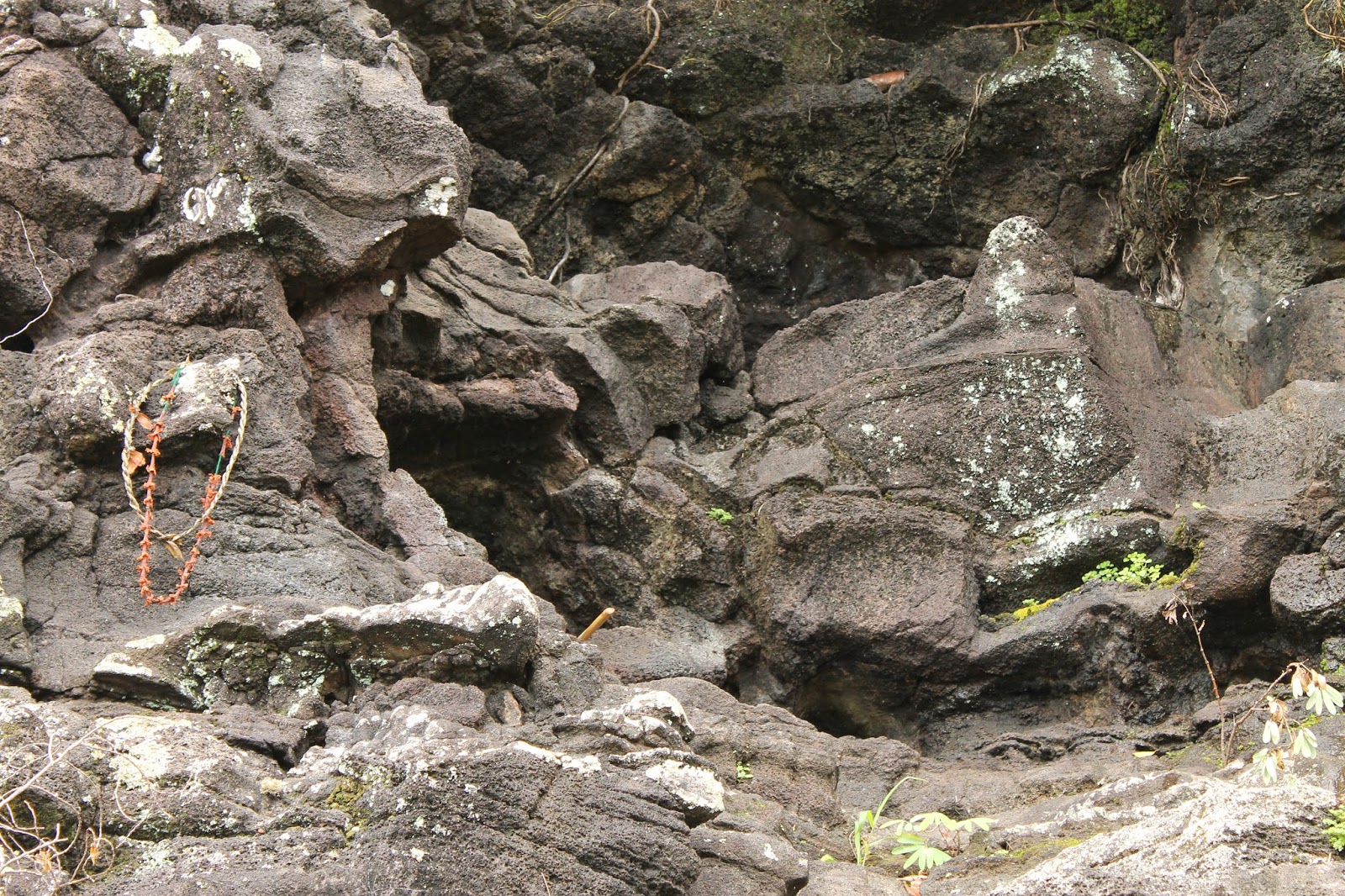Pohukaina Cave: Kauai O' Manokalanipo Part 1