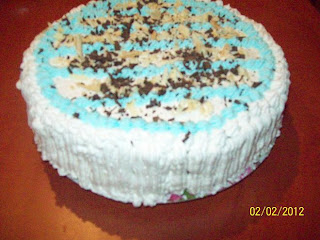 Tort cu sticksuri de ciocolata