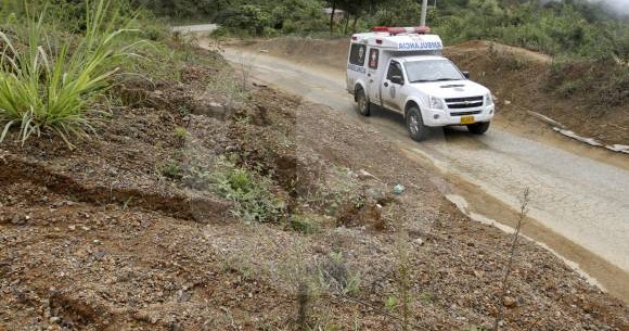 ASOCIACION ECOLOGISTA RIO MOCORETA: EROSIÓN SEVERA E INESTABLE DE ...